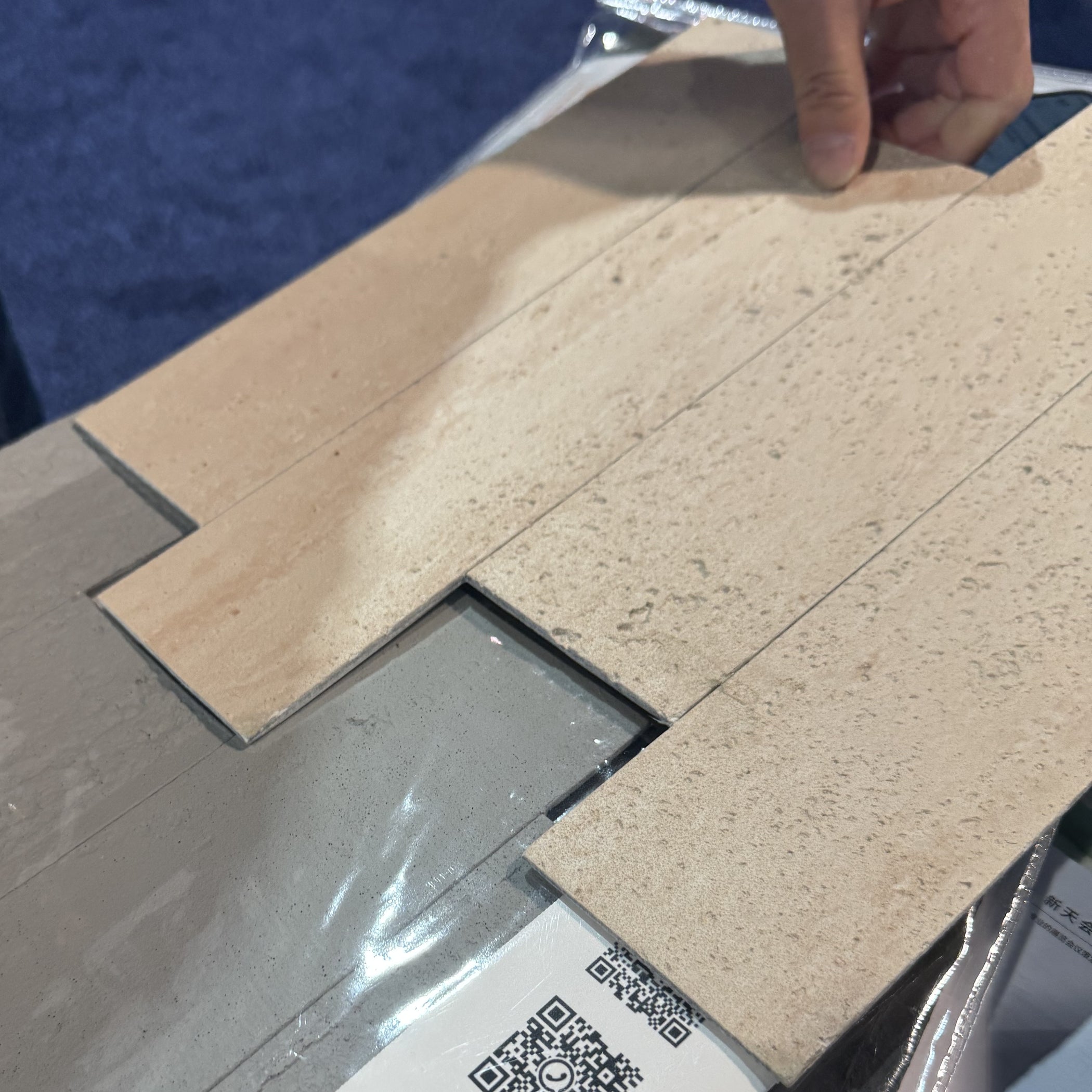 DECKO Flexistone Wall Panels - BRICO TRAVERTINO - Box of 12 Interlocki ...